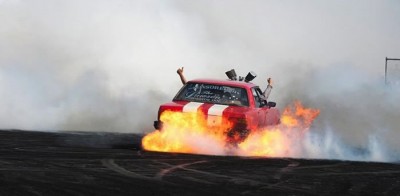 Love Burnouts? Then Check Out These Amazing Tire Smocking Pictures