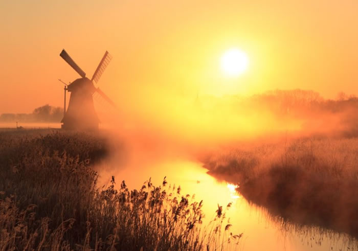 Amazing Photography 10 Picturesque Windmills
