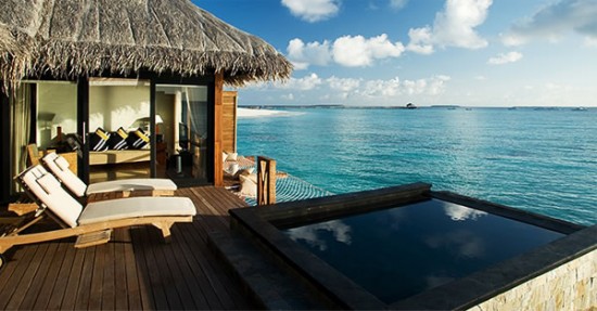 15 Hotel Rooms With The Most Amazing Views in The World