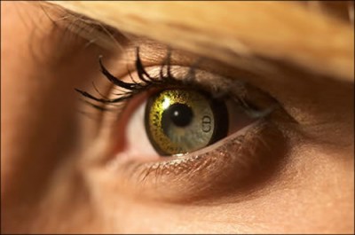 Crazy And Cool Contact Lenses That People Actually Wear