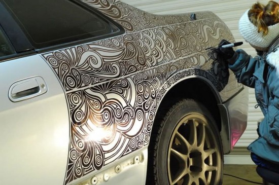 Artist Creates Amazing Car Custom Paint Job With Pen