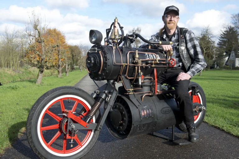 Mad Motorcycle Mechanic Builds Steam Powered Bike